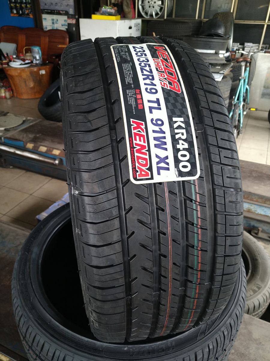 Lốp ô tô 235/35R19 Kenda Vezda A/S UHP KR400 | Hàng xuất khẩu USA chính hãng